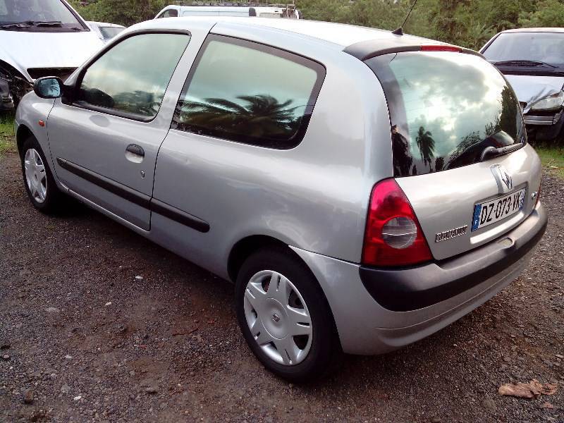Renault clio ii phase ii annee 2004 - Voitures Martinique • Cyphoma