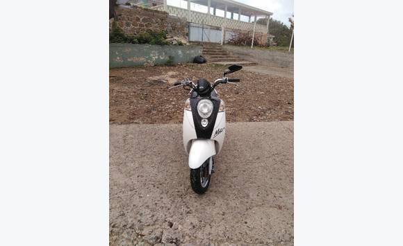 Sym mio 100cc - Motos, scooters & quads Saint Barthélemy • Cyphoma