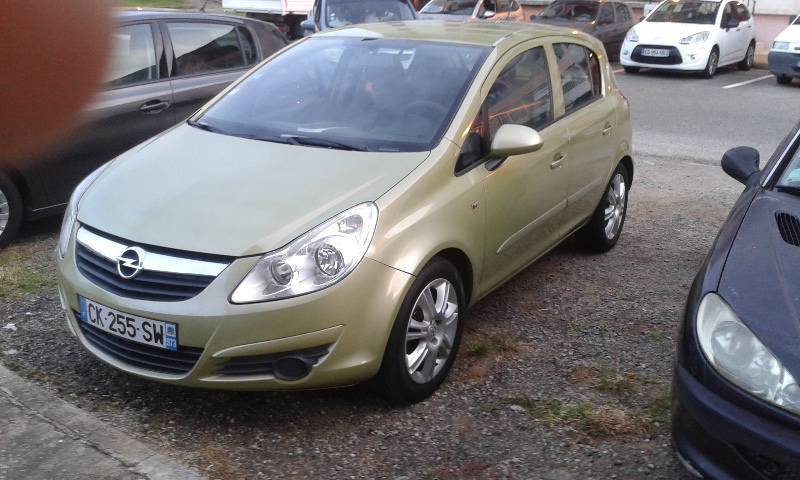 Opel corsa d 1. 2 (5 portes) - Voitures Guyane • Cyphoma