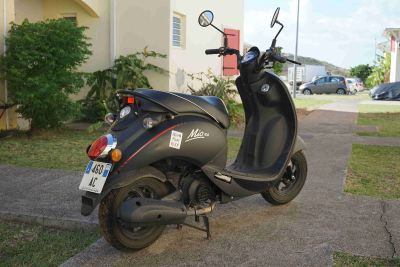 Scooter sym mio 100 black 1700km - Motos, scooters & quads Saint-Martin ...