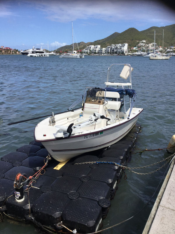 2004 cape craft 16 foot center console boat - Motorboats Sint Maarten ...
