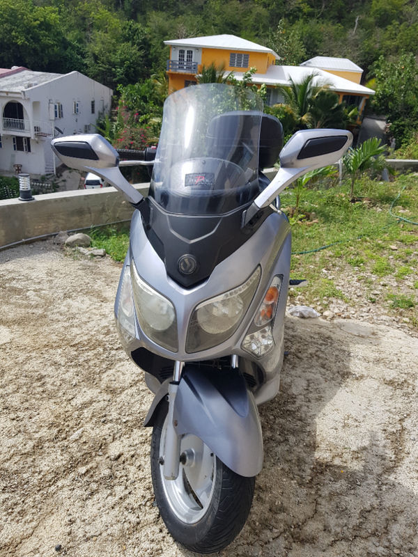 300 cc sym 300i evo scooter excellent État - Motos, scooters & quads ...